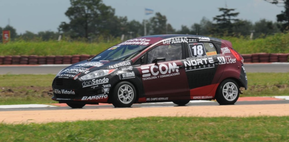 Cerretti y Damiani festejaron en las series de la Clase 3 | Carburando